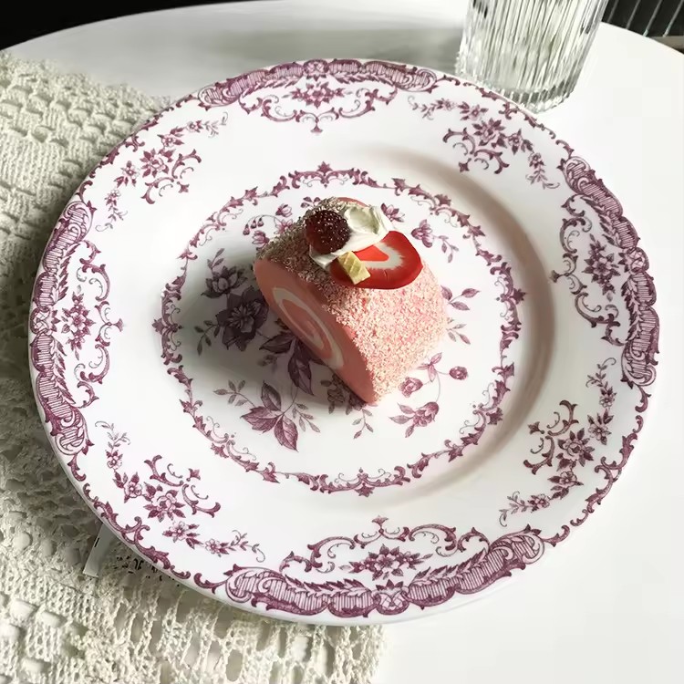 The Artistry of Ceramic Plates: A Fusion of Beauty and Practicality
